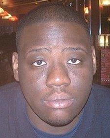 Seni Lewis death: No action against police, prosecutors say - BBC News