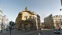 Dundee's historical connections to slavery explored in new trail - BBC News