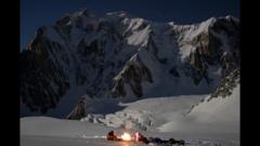 In pictures: Jonathan Griffith's mountain photography - BBC News