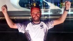 Robert Pope: Guinness-fuelled man runs width of Ireland in a day - BBC News