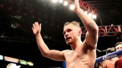 Carl Frampton in Las Vegas: Images from the world title fight - BBC News