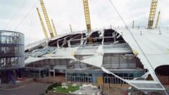 Storm Eunice: Record wind gust amid disruption - BBC News