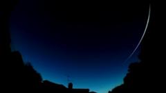 Devon meteor: Search after fireball mistaken for plane - BBC News