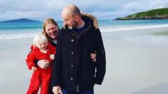 'My autism made me an artist but I wanted a family' - BBC News