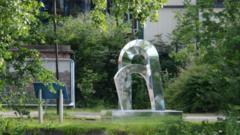 George Boole: Statue to Victorian coder unveiled in Lincoln - BBC News