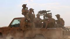 Syria war: Turkey anger over US commando photos - BBC News