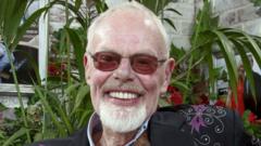 What's old, grey and making a comeback? - BBC News