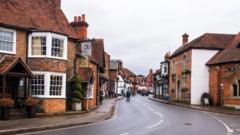George Michael's Goring neighbours share memories one year on - BBC News