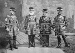 Beefeaters: What are they and what do they do? - BBC Newsround
