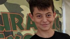 US flu outbreak: Boy, 12, is latest to die - BBC News