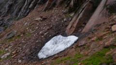 UK's longest-lasting patch of snow melts away - BBC News