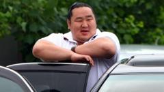 Japan gets first sumo champion in 19 years - BBC News