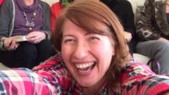 Pay rises: Women's tips and managers' excuses - BBC News