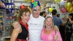 2011 riots: How one night changed my life - BBC News