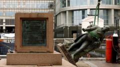 George Floyd protests: The statues being defaced - BBC News