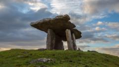 Irish DNA map reveals history's imprint - BBC News