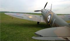 What does it take to restore a World War Two Spitfire? - BBC News