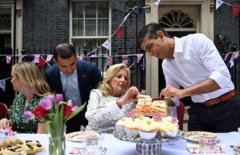 In pictures: Coronation concert and UK street parties - BBC News