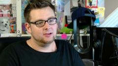 Facebook v YouTube: Fighting for views - BBC News