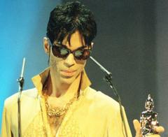 12 incredible and slightly crazy things about Prince - BBC News