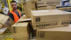 Amazon to open more real-world shops - BBC News