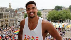 In pictures: Thousands march for Norwich Pride - BBC News