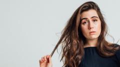 YouTuber Dodie: Sometimes it feels like I'm not real - BBC News