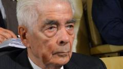 Argentina Dirty War: Torture and baby theft trial under way - BBC News