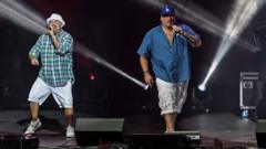 Color Me Badd singer arrested after 'pushing bandmate' - BBC News