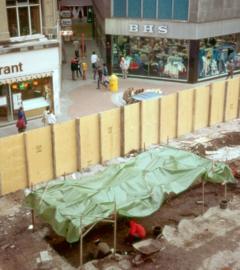 Belfast: The hidden castles under the city's shops - BBC News