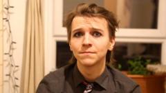 The Jewish anarchists fighting to save Langside synagogue - BBC News