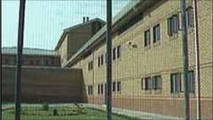 Doncaster Prison the first to be 'paid by results' - BBC News