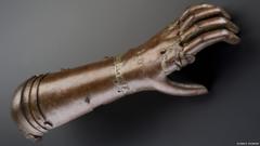 In pictures: Prosthetics through time - BBC News
