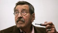 German author Guenter Grass dies - BBC News