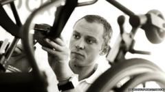 Giles Duley - a second shot at life - BBC News