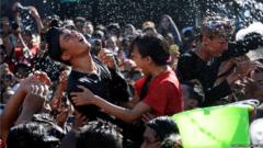 Day in pictures: 14 March 2013 - BBC News