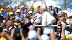 Day in pictures: 8 July 2013 - BBC News