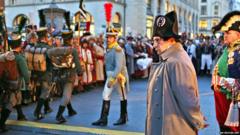 Day in pictures: 17 October 2013 - BBC News