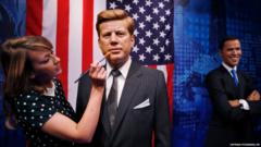 Week in pictures: 16-22 November 2013 - BBC News