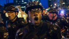 Day in pictures: 2 May 2014 - BBC News