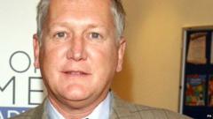 Mike Smith: Tributes paid to former Radio 1 DJ - BBC News