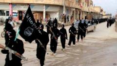 Australia to send more troops to train Iraqi forces - BBC News