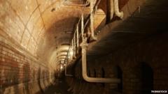 Sewer sensors to sniff out bomb ingredients - BBC News