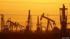 Falling oil prices: Who are the winners and losers? - BBC News