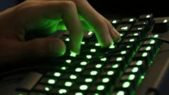 Huge raid to shut down 400-plus dark net sites - BBC News