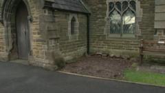 Tracey Mertens: Appeal over Cheshire petrol murder 20 years on - BBC News