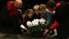 Sir Winston Churchill: How Oldham shaped WW2 leader - BBC News