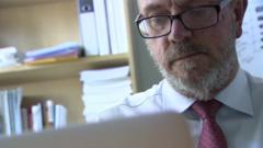 Lord Carter's plans for saving the NHS £5bn a year - BBC News