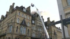 Flambé fire kills two in Madrid restaurant - BBC News