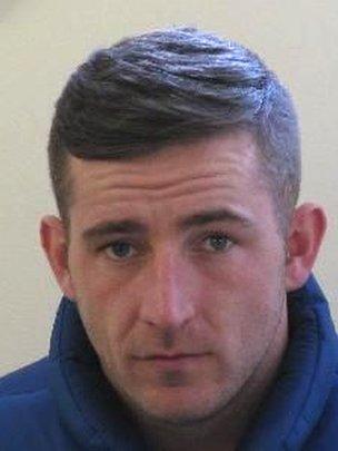 Injured Ford prisoner absconds from Chichester hospital - BBC News